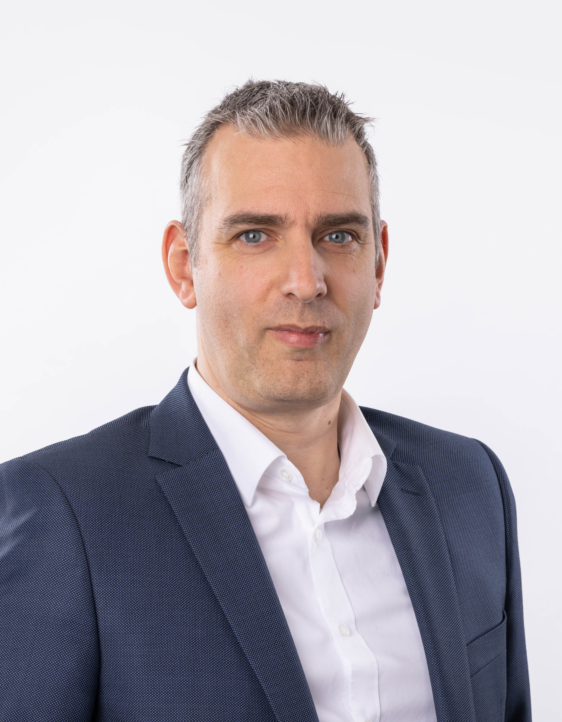 Contact - Van Mossel Autolease Rotterdam